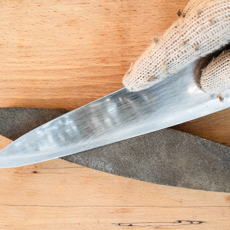 Essential Knife Care Tips: Maintaining Your Blades – Deer & Oak